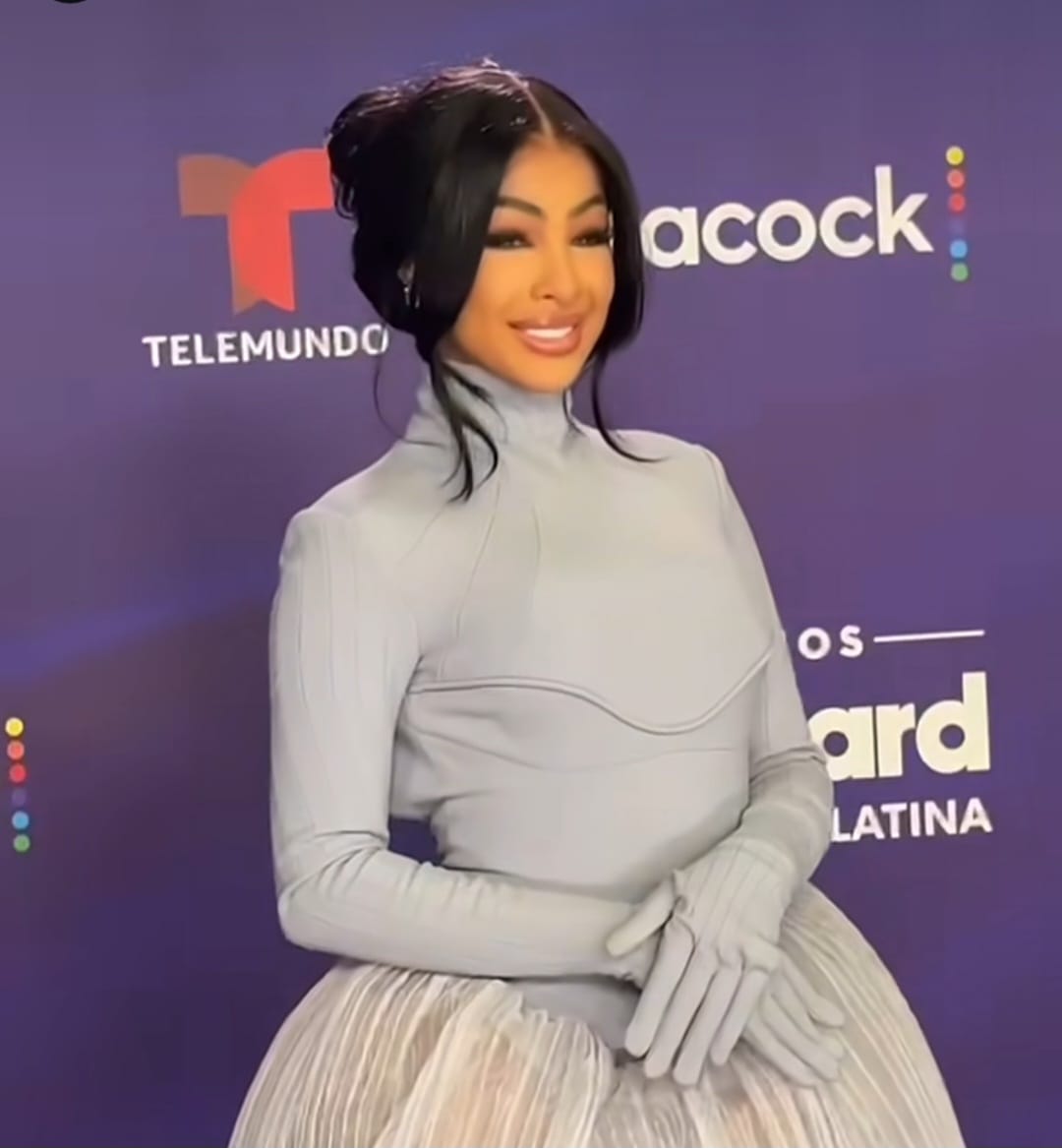 Yailin La Más Viral deslumbra en la Alfombra de los Premios Billboard ...