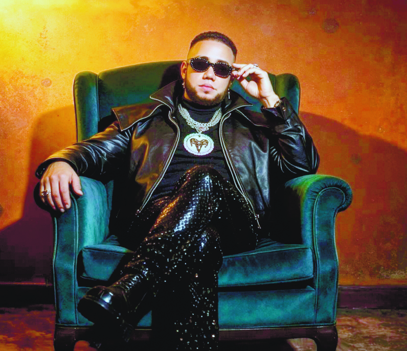 Elvis Martínez lanza “Ni loco”, una bachata fiel a su esencia y ...